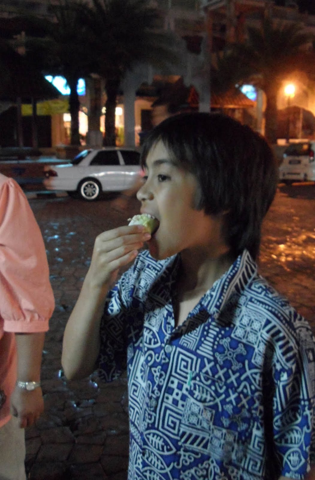 Mad About Malaysia: Goodbye Redang Island breeze...hello shopping town ...