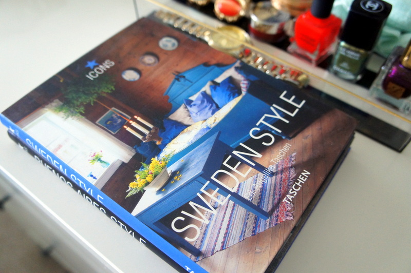 The V World: The Tuesday Book Club: TASCHEN "Style" Books