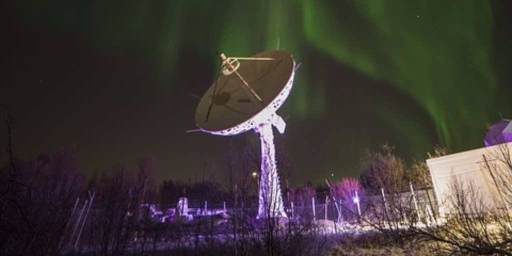 Antenna Array Analysis - Radiation Pattern And Theorems Antenna Array Analysis - Radiation Pattern And Theorems