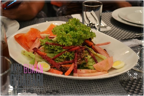 aku bukan bidadari: RESTAURANT n FOOD REVIEW :: FLORA TERRACE ...