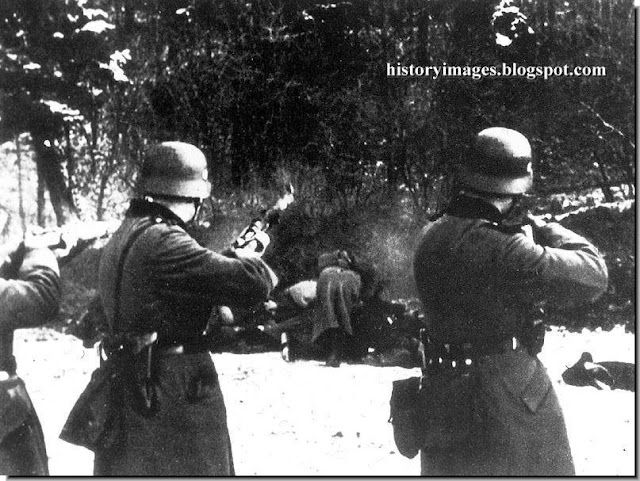 HISTORY IN IMAGES: Pictures Of War, History , WW2: Poland Under German ...