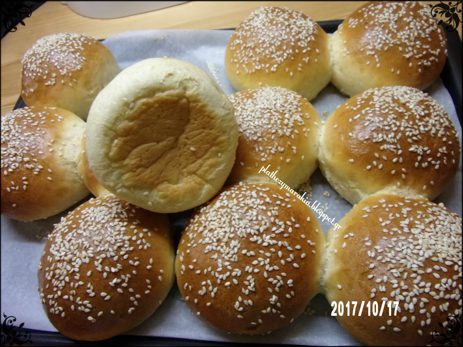 ΠΛΑΘΩ ΖΥΜΑΡΑΚΙΑ ΜΕ ΤΑ ΔΥΟ ΧΕΡΑΚΙΑ ..: BRIOCHE ΓΙΑ BURGER ΑΦΡΑΤΑ