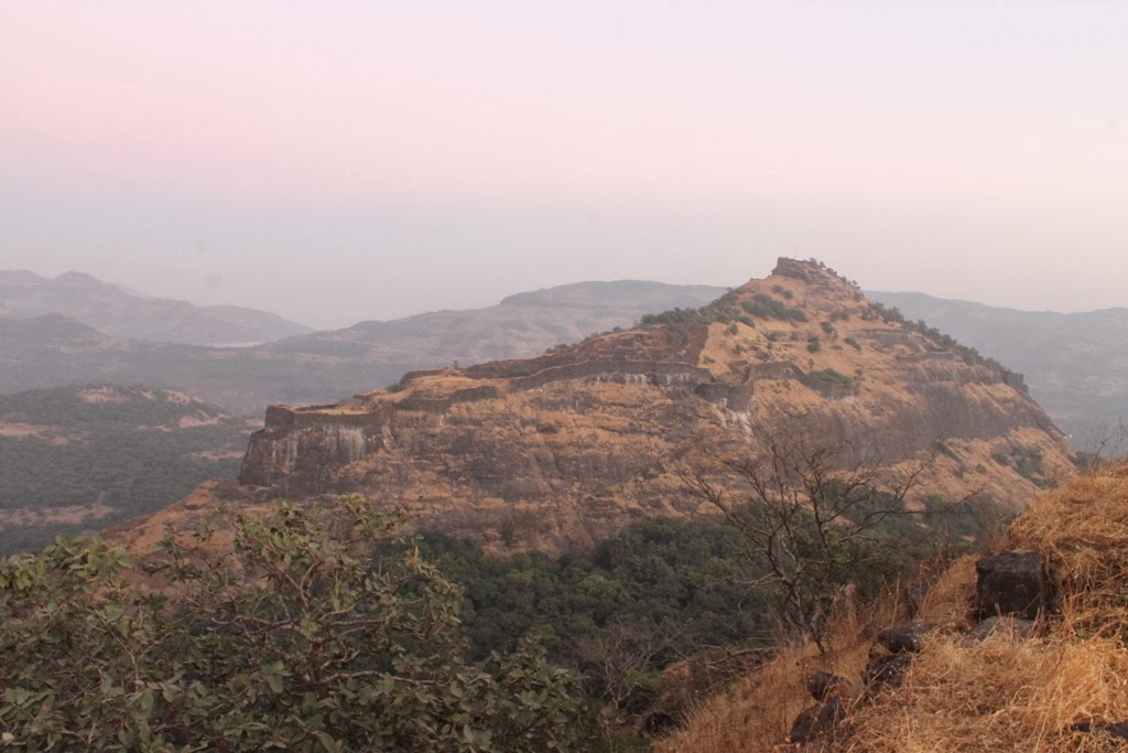 My travelogues: Rajmachi - a delightful trek and the twin forts of ...