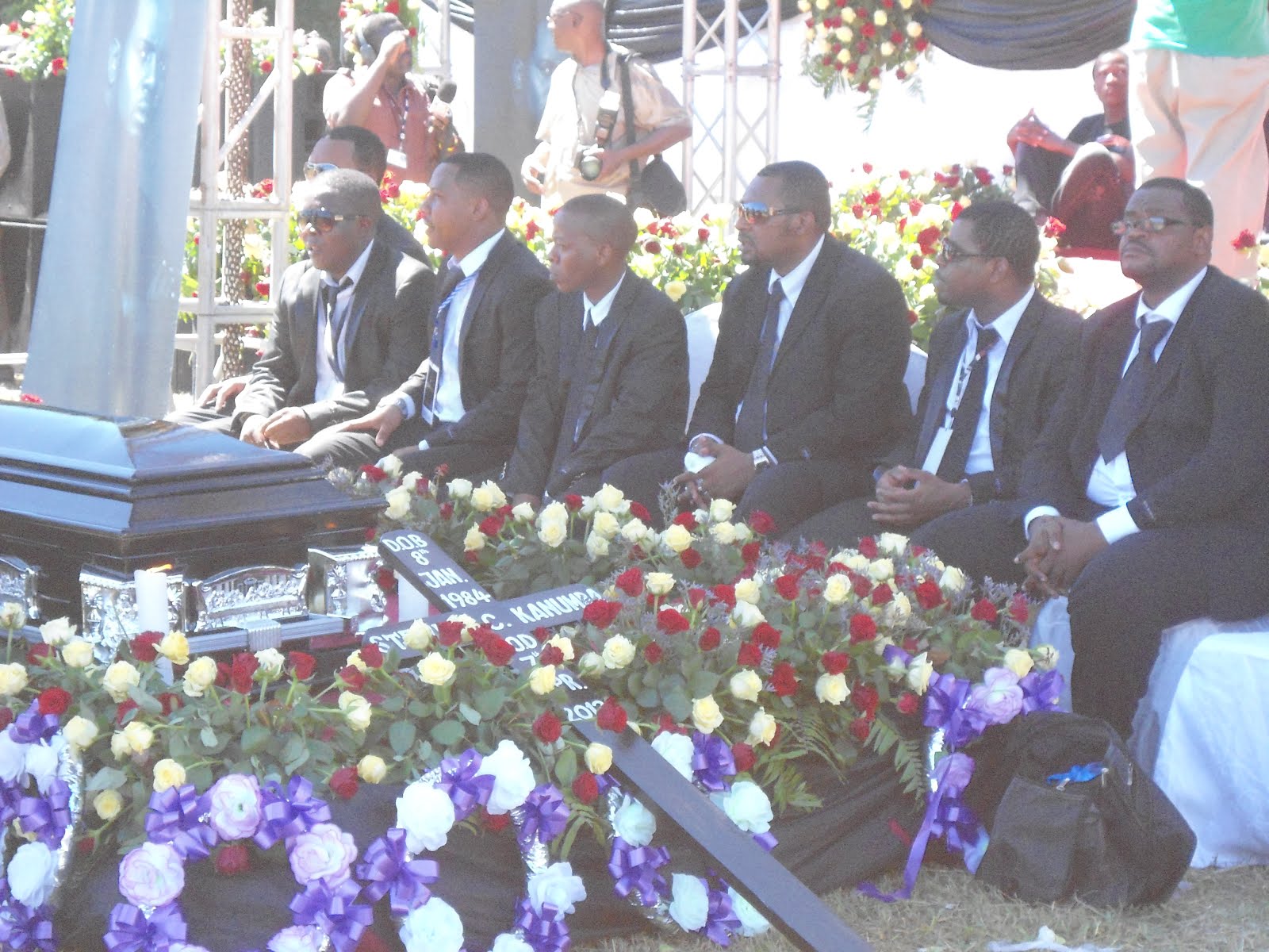 ATUTA MUONA TENA STEVEN KANUMBA.AMELALA KWENYE NYUMBA YAKE YA MILELE ...