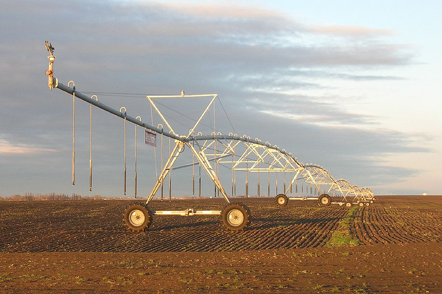 Center Pivot Irrigation: The Real Crop Circles ~ Kuriositas