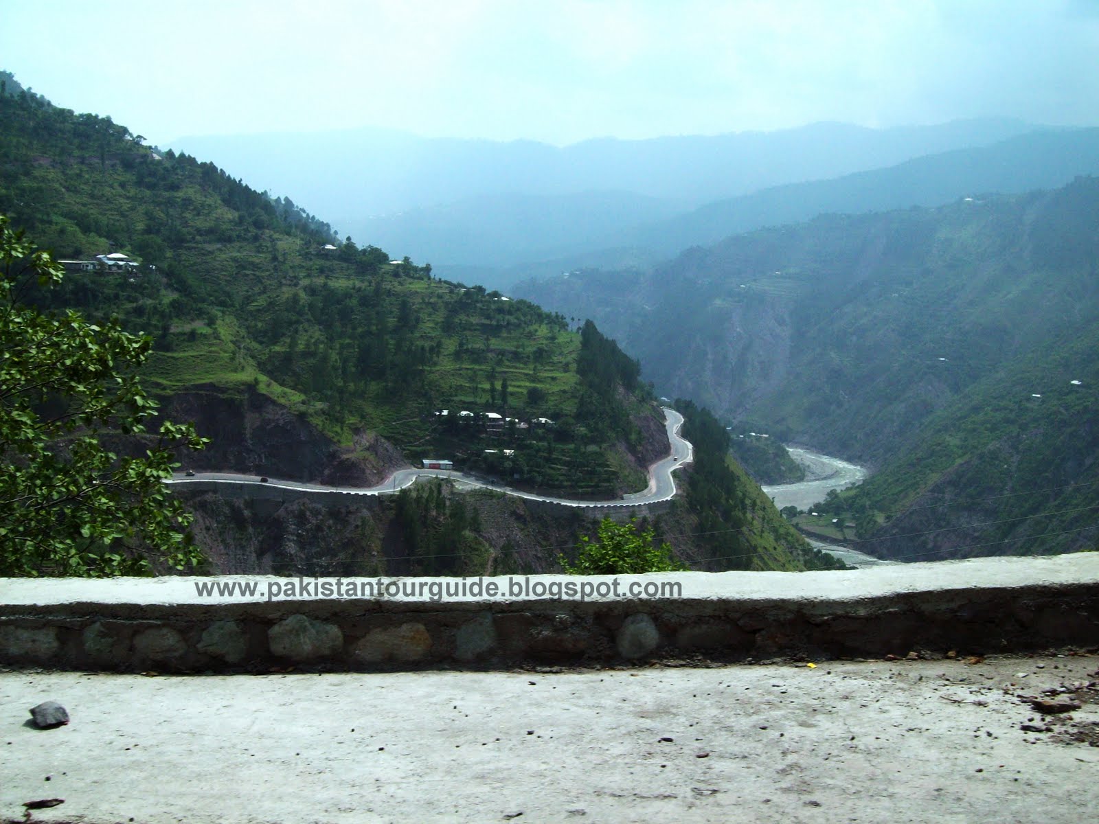 Pakistan Tourism Guide: Some Beautiful scenes of Naran and Kaghan Valley