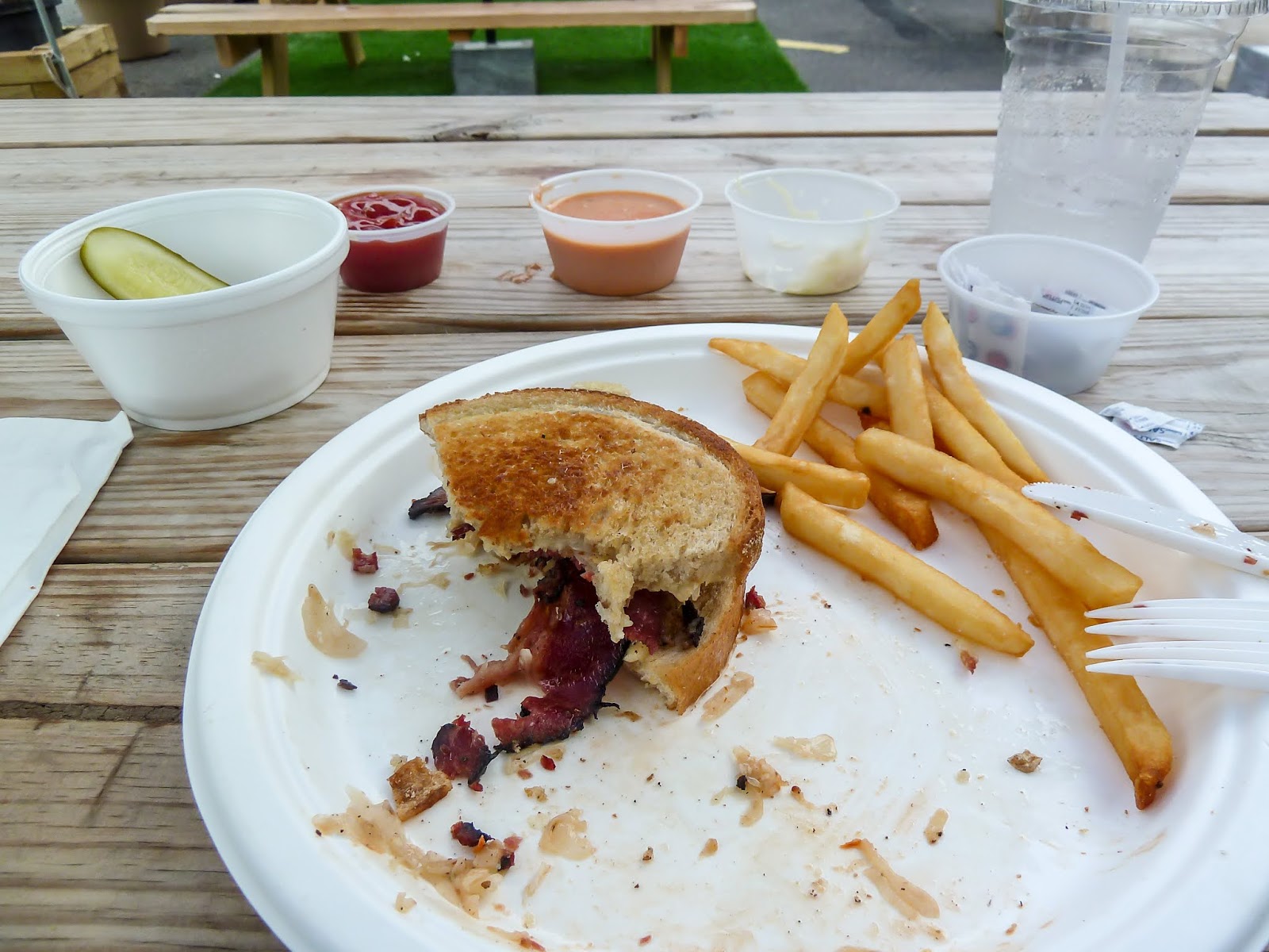 NEW SAVANNA: Friday Fotos: Reuben, Reuben, I've been....eating [Covid ...