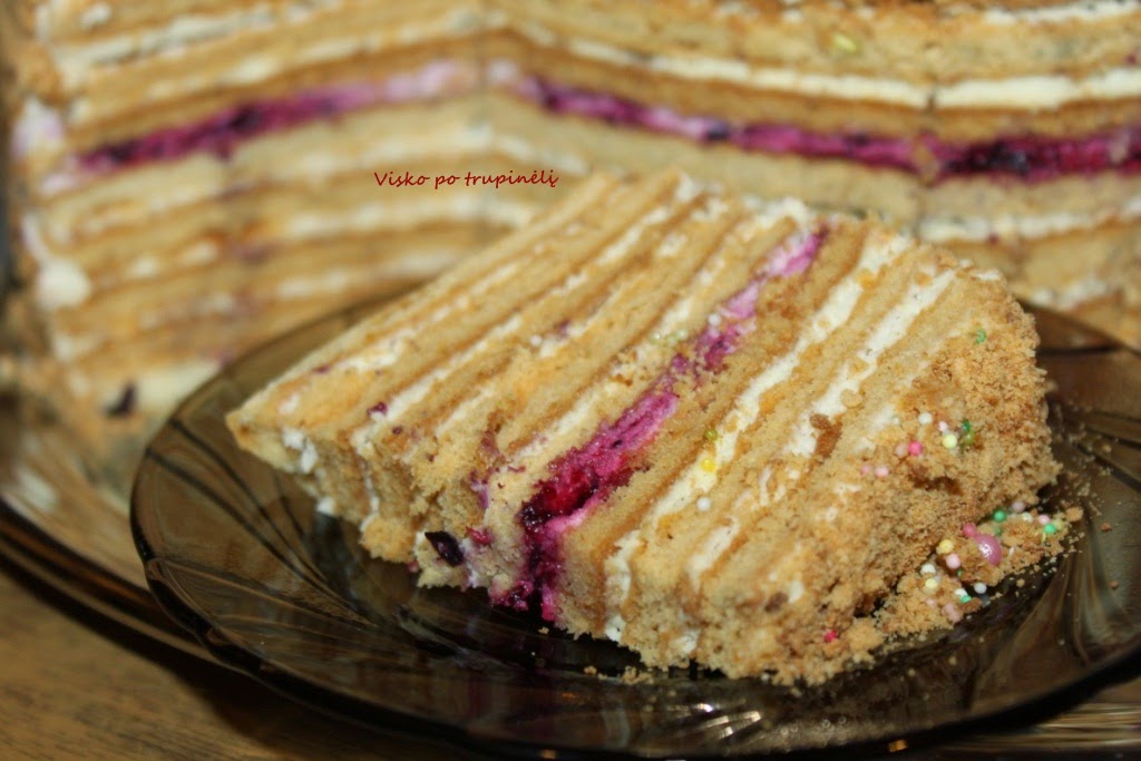 Visko po trupinėlį: Tortas 'Medutis'