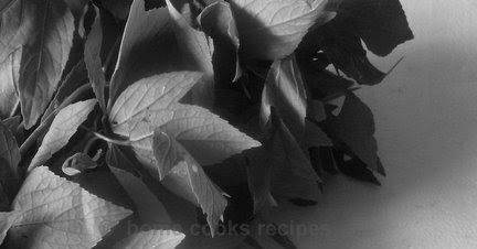 Gongura pappu ~ pulicha keerai | Home Cooks Recipe