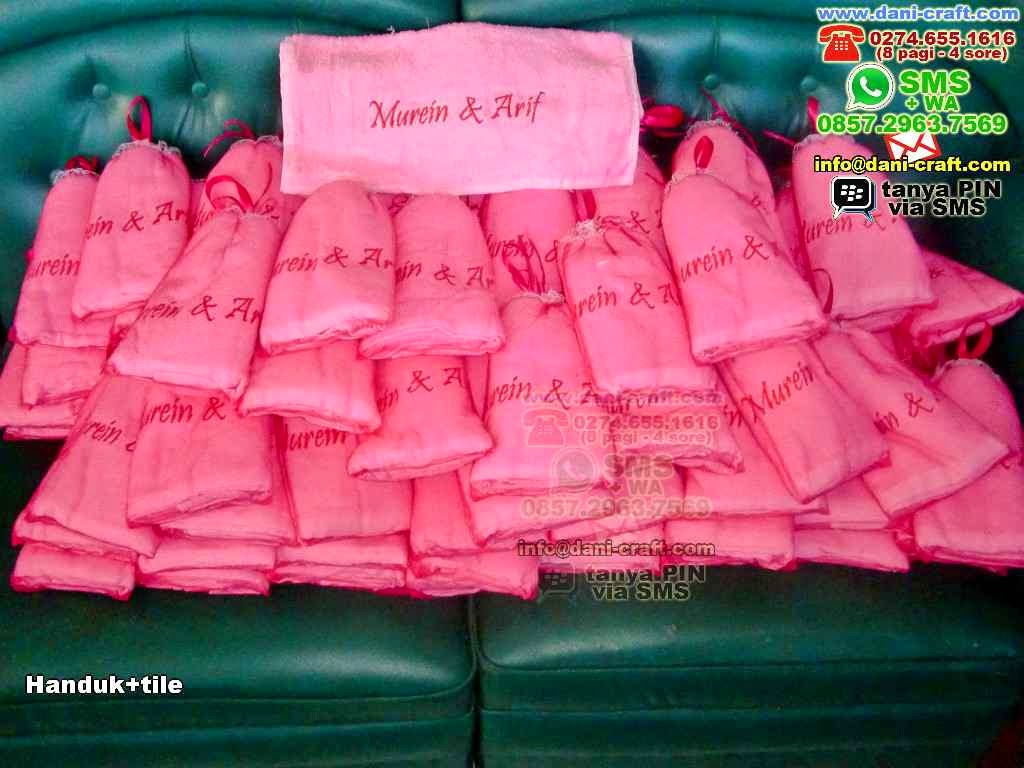 Souvenir Handuk Besar Bordir Nama Harga Murah | Souvenir Pernikahan