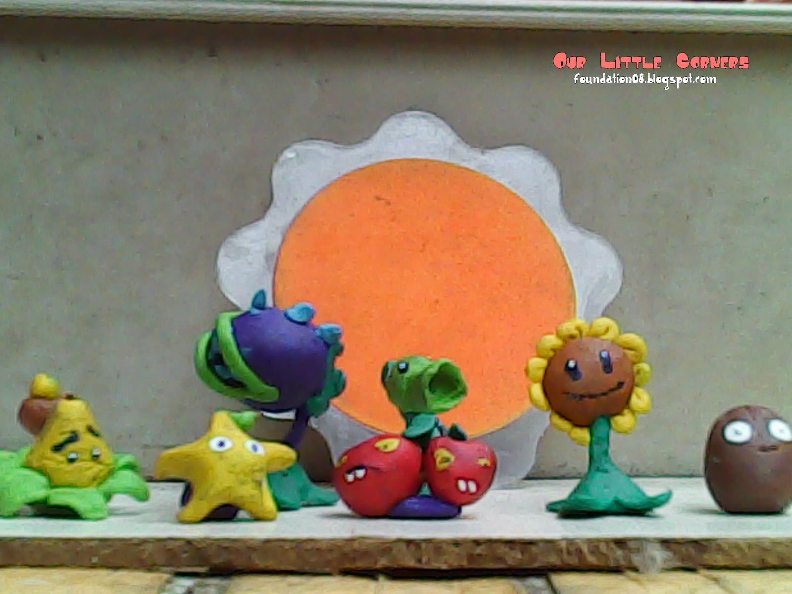 OUR LITTLE CORNERS: Clay Craft # 20 : Plants Vs Zombies