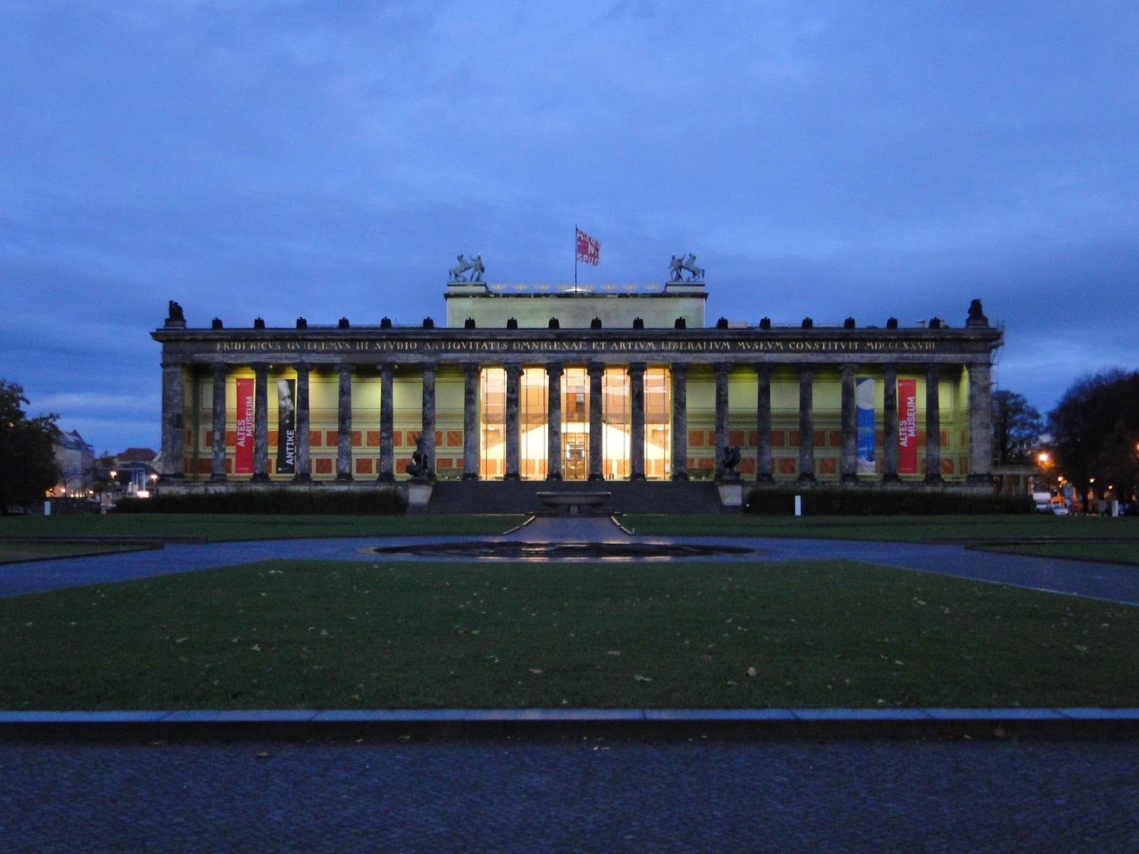 Thoughts Of An Architecture Student Studying Abroad: Altes Museum