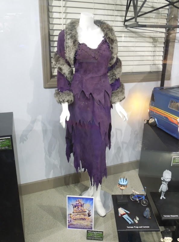 Hollywood Movie Costumes and Props: The Flintstones Elizabeth Taylor ...
