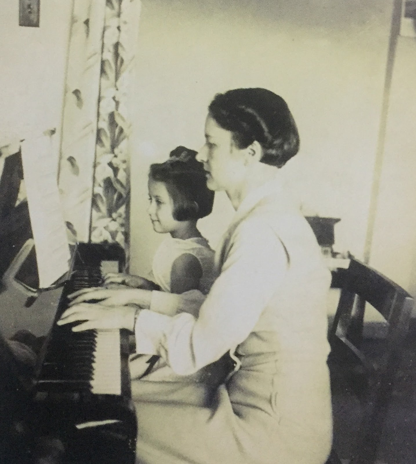 EVA MARÍA ZUK: UNA CONJUGACIÓN DE ARTE Y TALENTO ~ Blog SOMEGEM