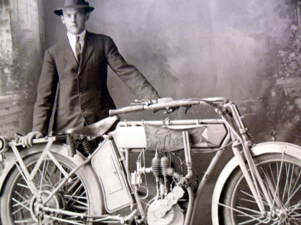 Fast is fast...: 1912 or 13 Thiem.