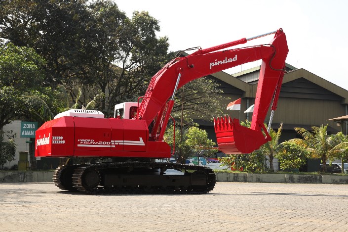 PT Pindad to Manufacture 1,000 Excavators - Defense and Technology