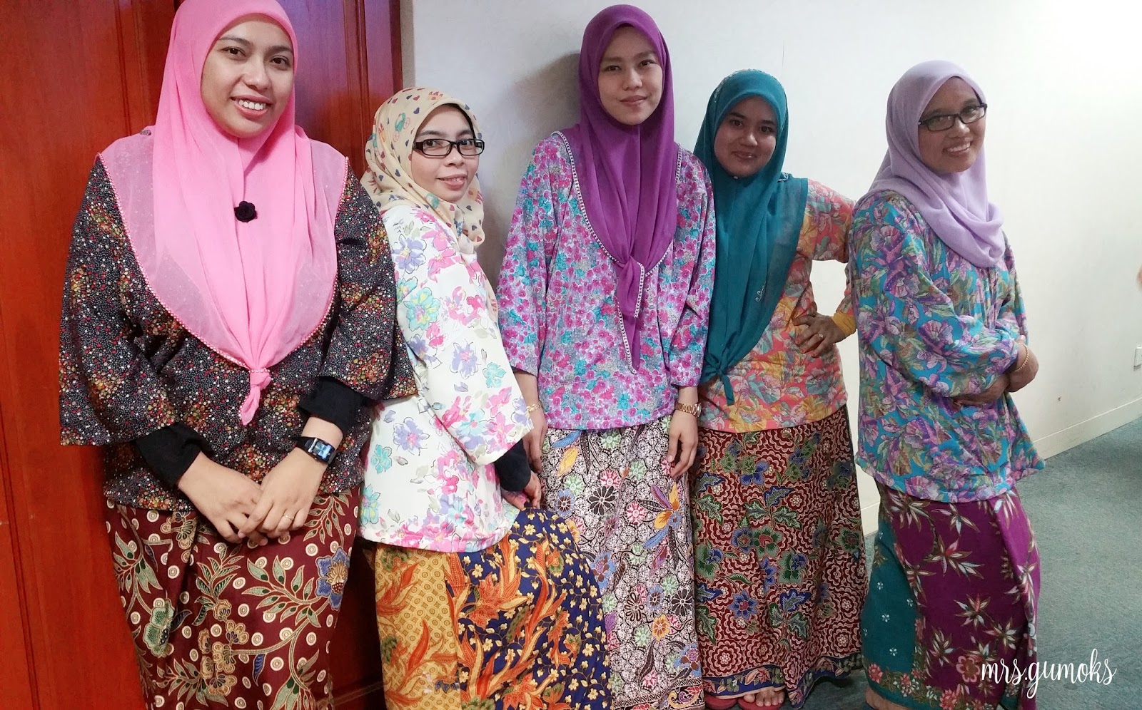 Mrs. Gumoks: Jamuan Raya Kampung Style