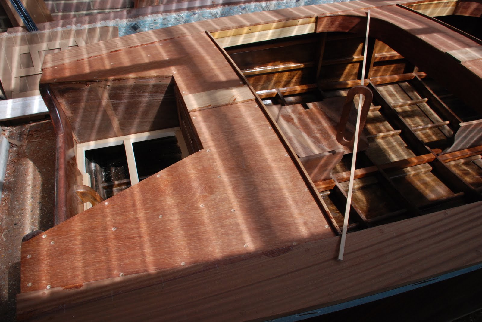 my wooden speed boat build: Splashwell