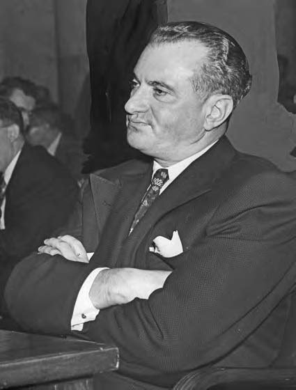 Roger Touhy, Gangster: The Outfit