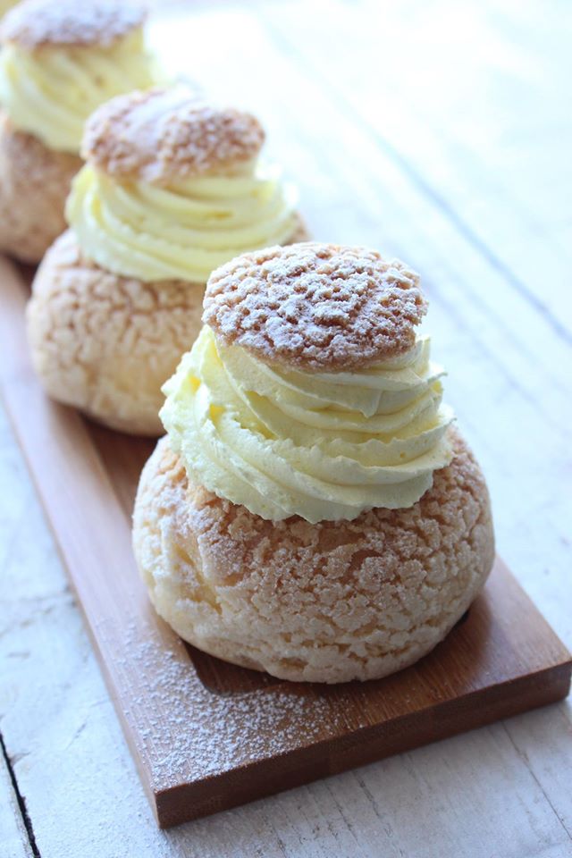 CHOUX SURPRISE - Lyuba Radeva