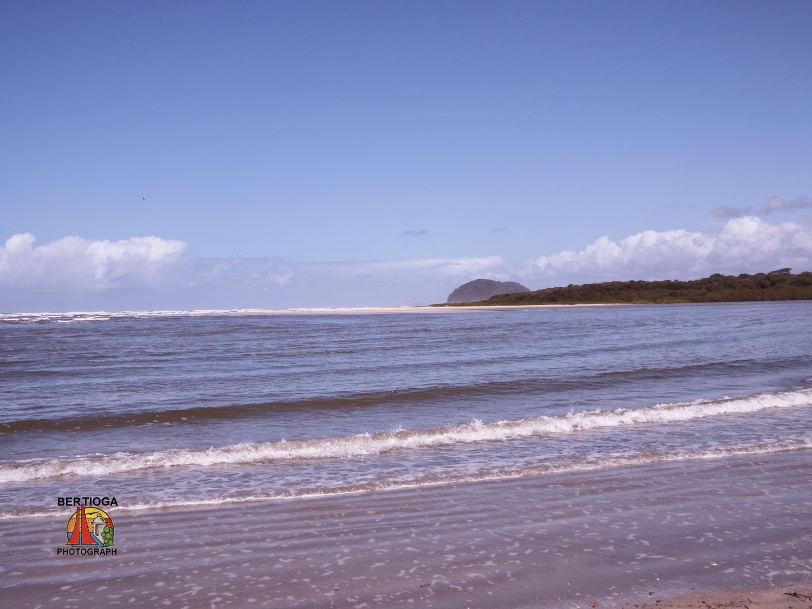 Bertioga Photograph: Praia de Itaguaré - Bertioga