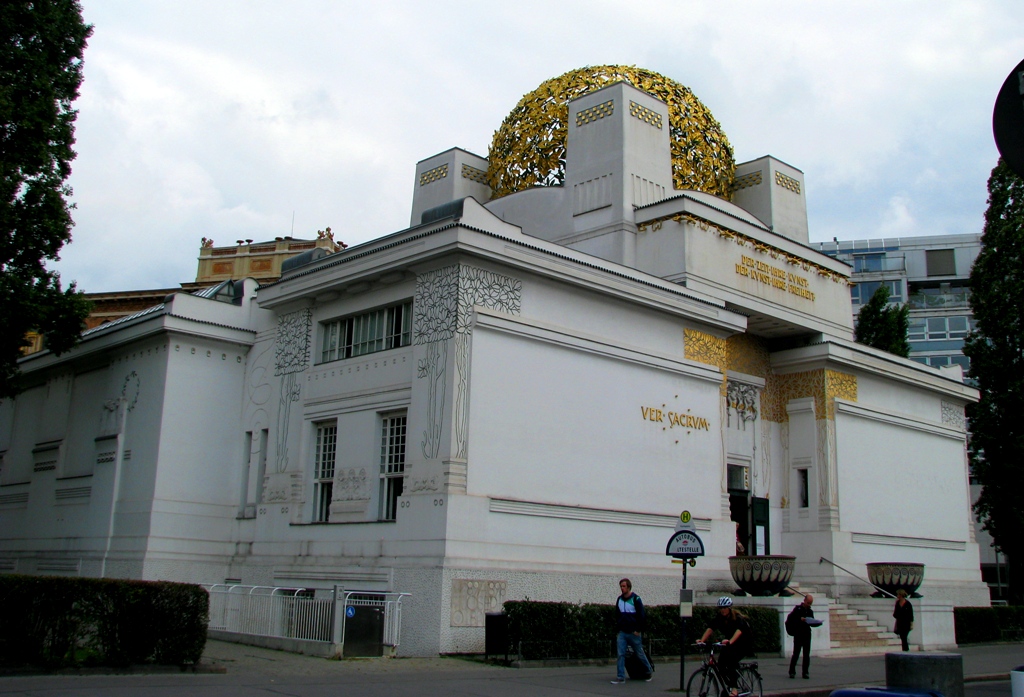 Shadow Dancing with Mind: STILL LIFE : Secessionist Movement and my ...