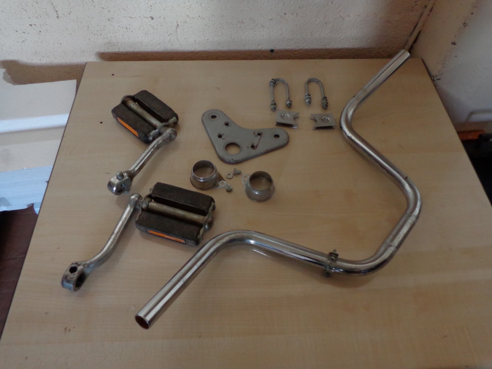 restauration d'un Honda PF50 "amigo" de 1973: Trouver doc et pièces