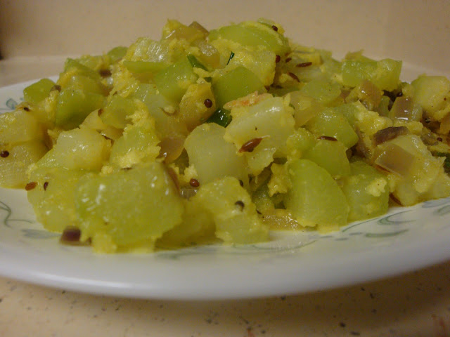 Indian Recipes: Seeme Badane Kaayi Palya (Chayote Squash Sabji)