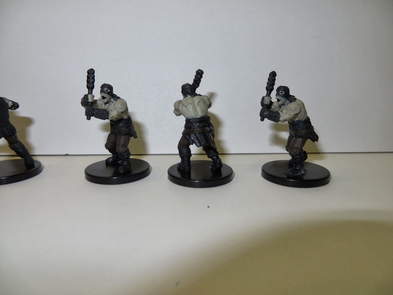 Real Minis: Pathfinder Battles wizkids Legends of Golarian in hand review