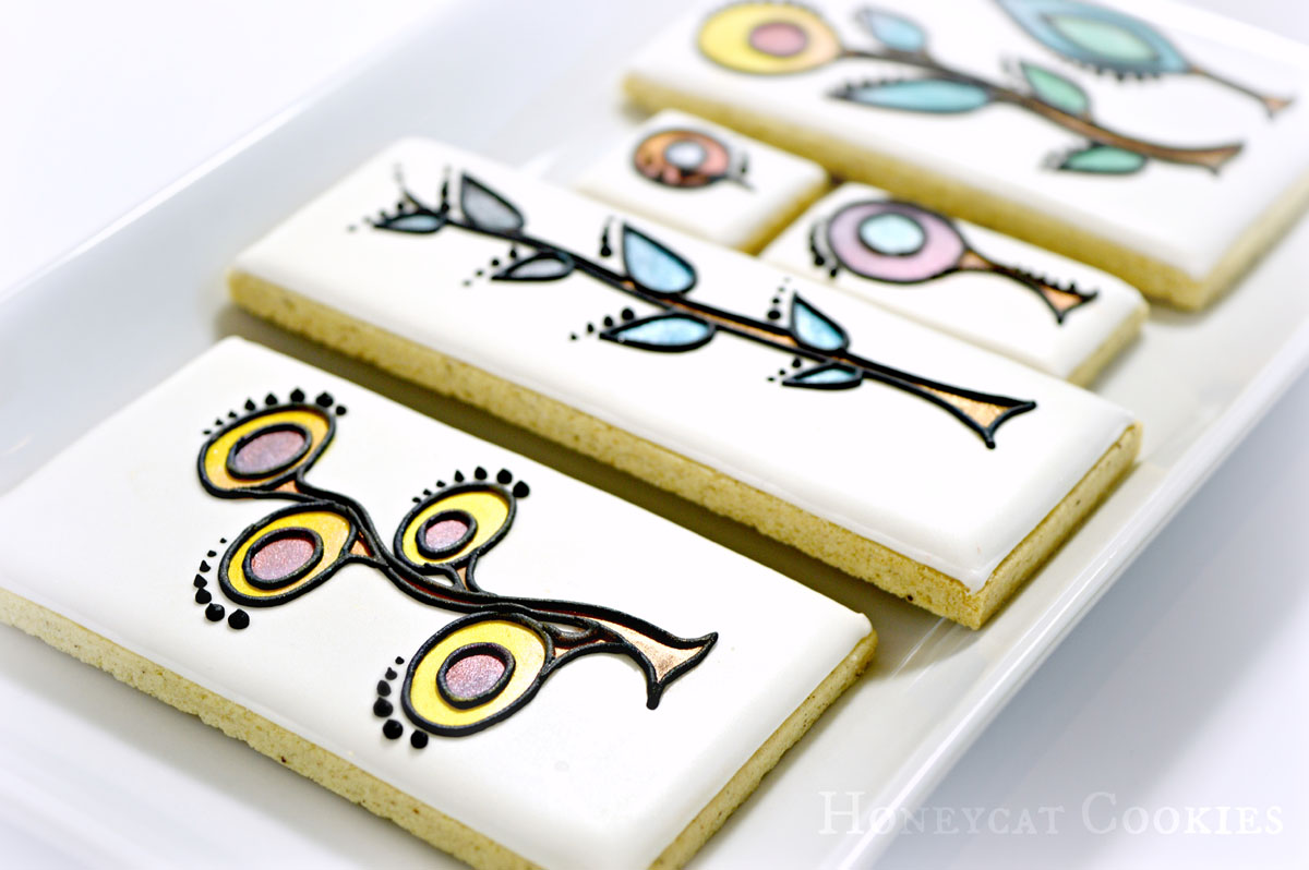 Honeycat Cookies: Whimsical Flower Cookies: Tutorial