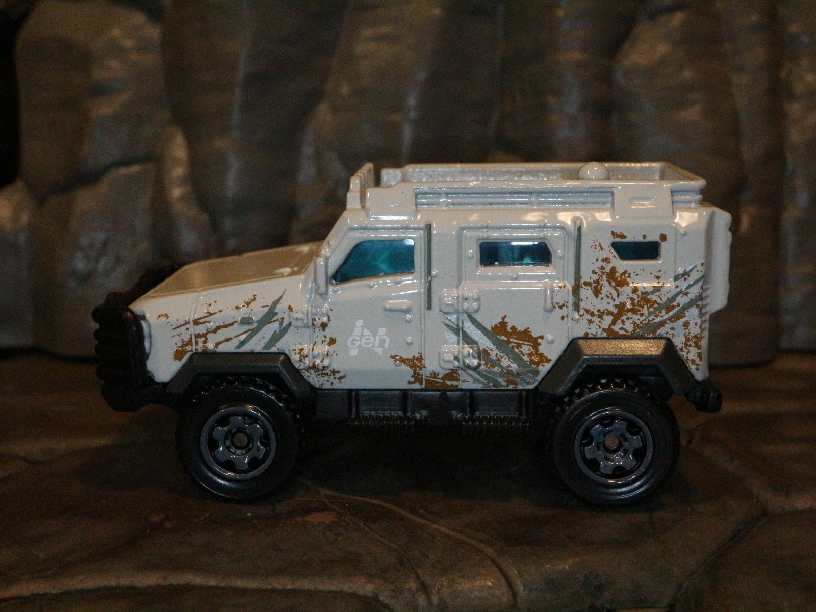 Action Figure Barbecue: Toy Review: '10 Textron Tiger (Battle Damage ...