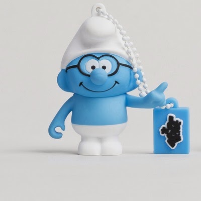 D i s k - O n - K e y: Smurfs USB flash drive