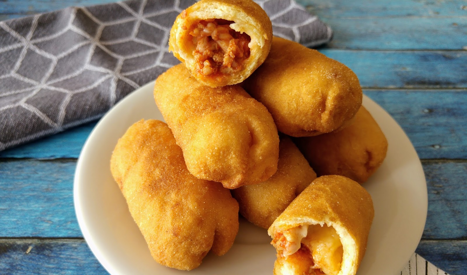 Andi gluténmentes konyhája: PIROG BOLOGNAI HÚSOS TÖLTELÉKKEL