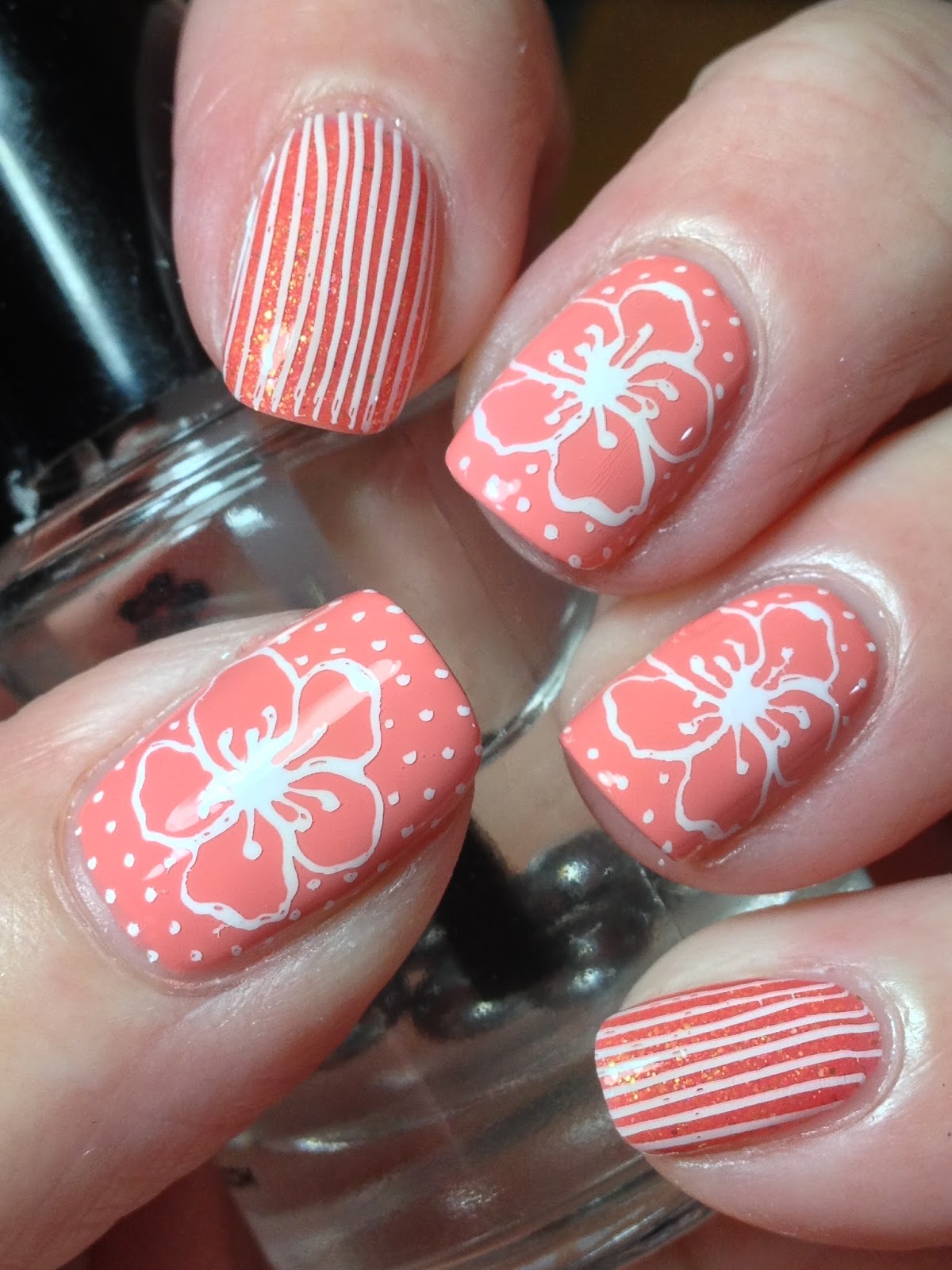 Canadian Nail Fanatic: Summer Hibiscus Nails!