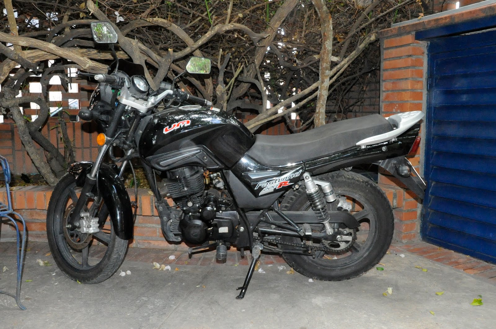 Gran Venta de Garaje: MOTO FASTWIND 200 UNITED MOTORS