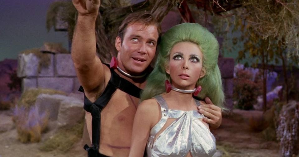 La Abuela con Resaca: La historia de Angelique Pettyjohn (Shahna)