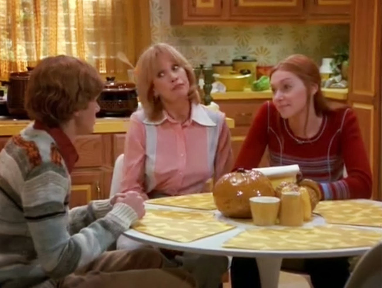 Holiday Film Reviews: That 70s Show: "Thanksgiving"
