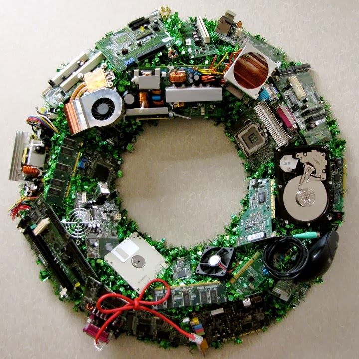 How to Recycle: Recycled Christmas Wreath-2