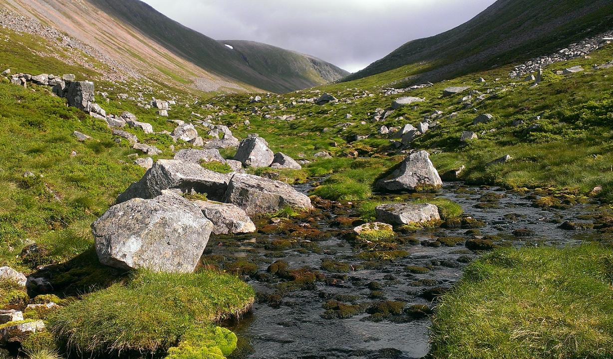 Exploring Scottish Trails: Above and Through the Lairig Ghru