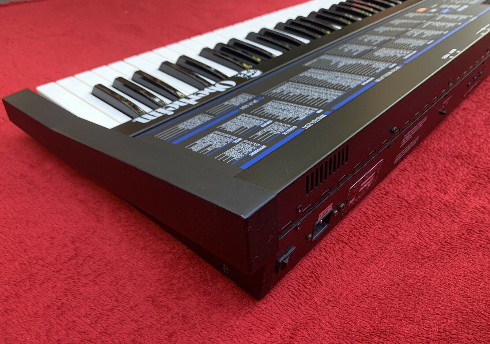 MATRIXSYNTH: Oberheim Matrix-6 Synthesizer