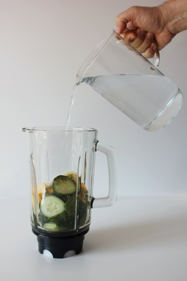 Sumo verde de acelgas, melão e matcha [receita biológica] | SWEET BIGAS