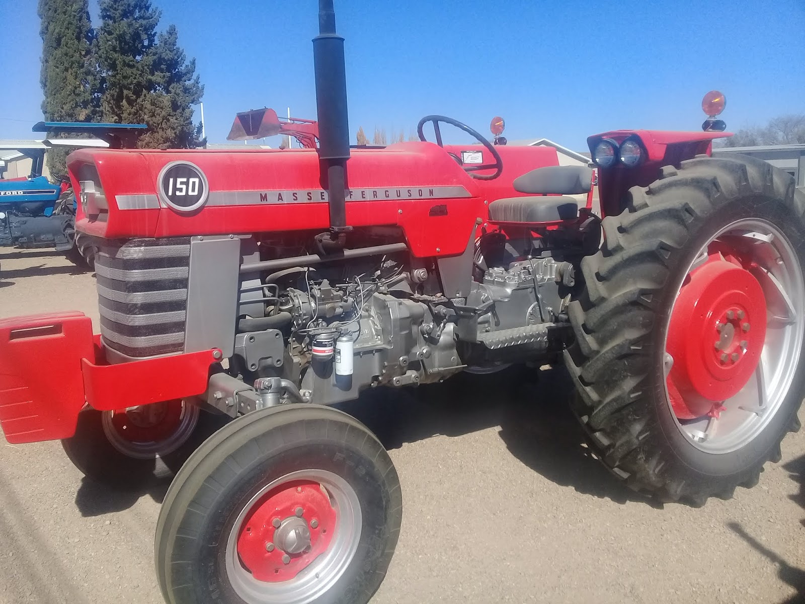MAQUINARIA AGRICOLA INDUSTRIAL: Tractor Massey Ferguson 150, 45 Hp ...
