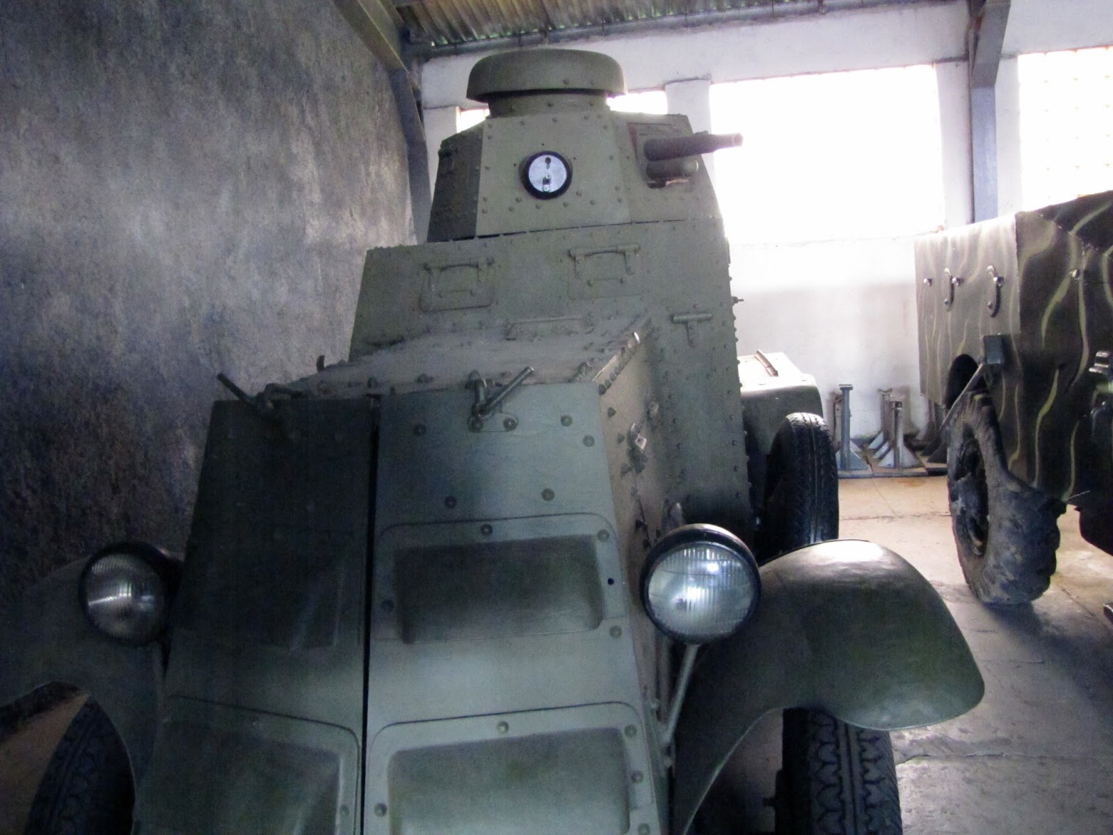 Planes Trains and Automobiles 2013: Kubinka - The world's largest tank ...