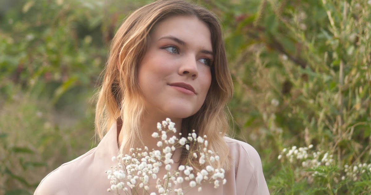 DAISY CHAIN — OLIVE BARRETT