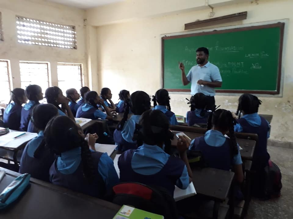 Project Aakaar 2018 by Ashwamedh Foundation Session no. 6