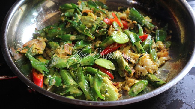 Kacang Botol Goreng Dengan Petai Dan Telur Yang Tersangat Sedap - Azie ...
