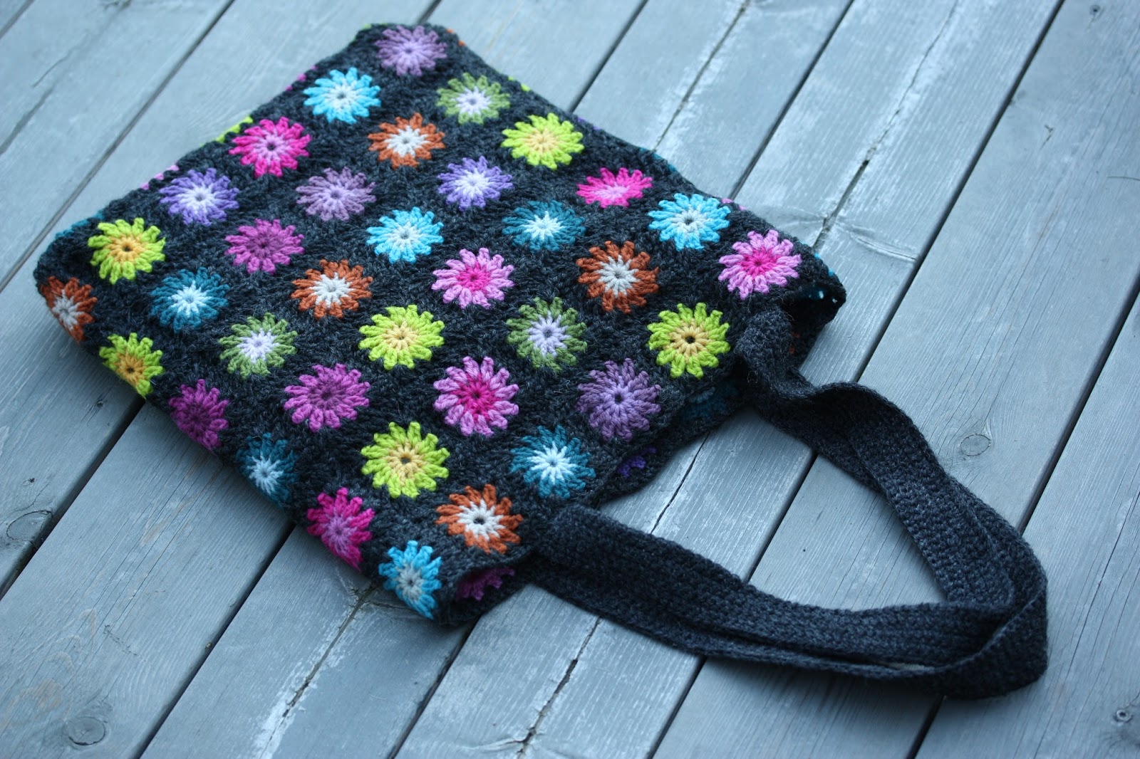 VÅRLI : Heklet veske ♥