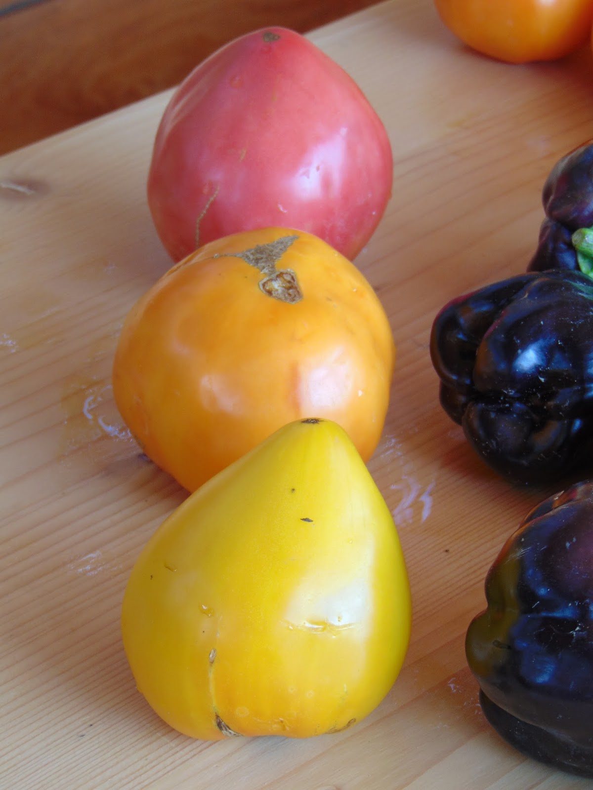 Trei mândre - Grădina Mirelei