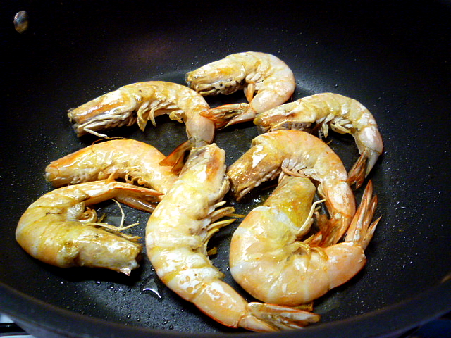 3 hungry tummies: Prawns In Mandarin Butter Sauce 金龍報喜 － Reunion Dinner ...