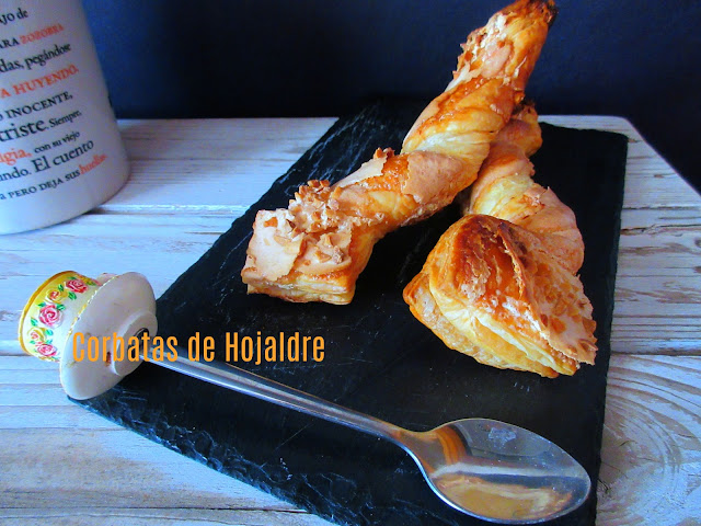 CORBATAS DE HOJALDRE Y ALMENDRAS | COCINA CON REINA